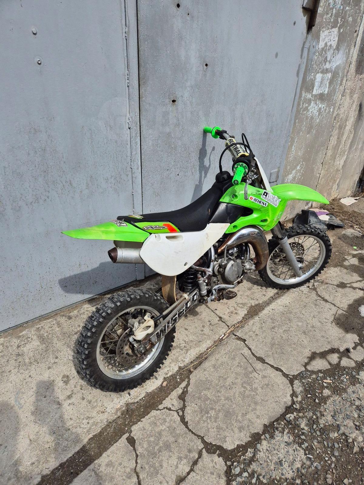 Купить Kawasaki KX 65 Кроссовый мотоцикл 2004 года во Владивостоке: цена 110 000 руб., бензин ...